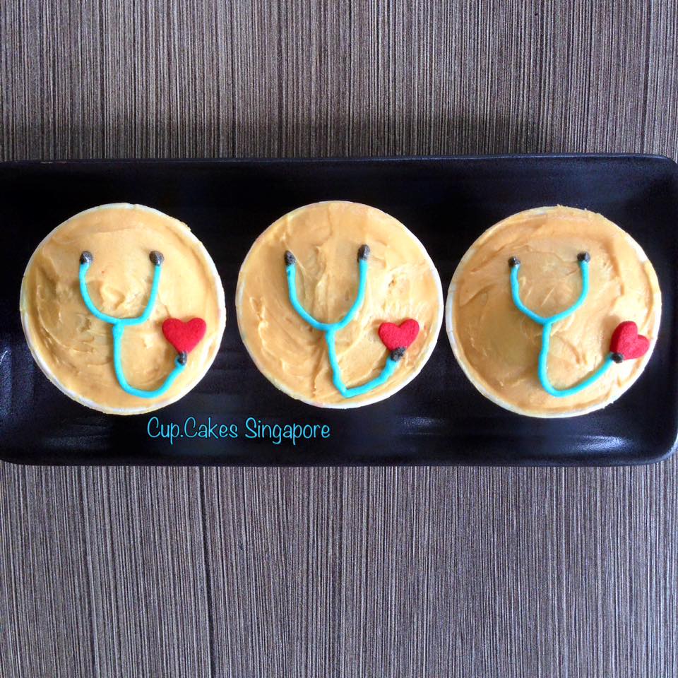 Doctor & Nurse Cupcakes | For the Medical Heros