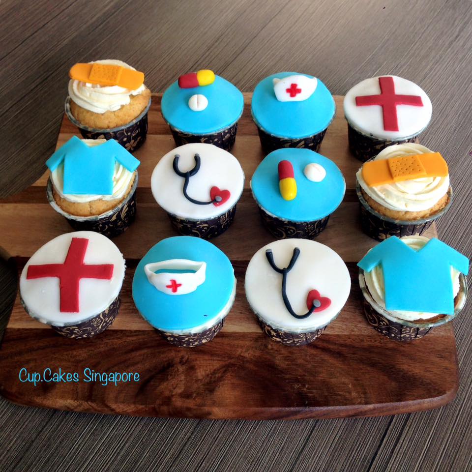 Doctor & Nurse Cupcakes | For the Medical Heros